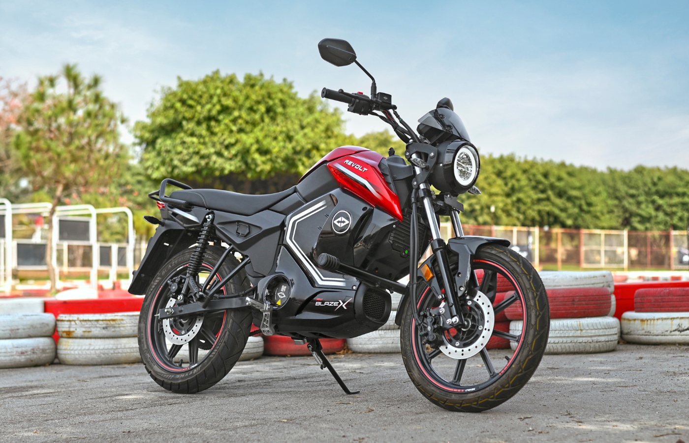 Revolt RV BlazeX quick review | Autocar India